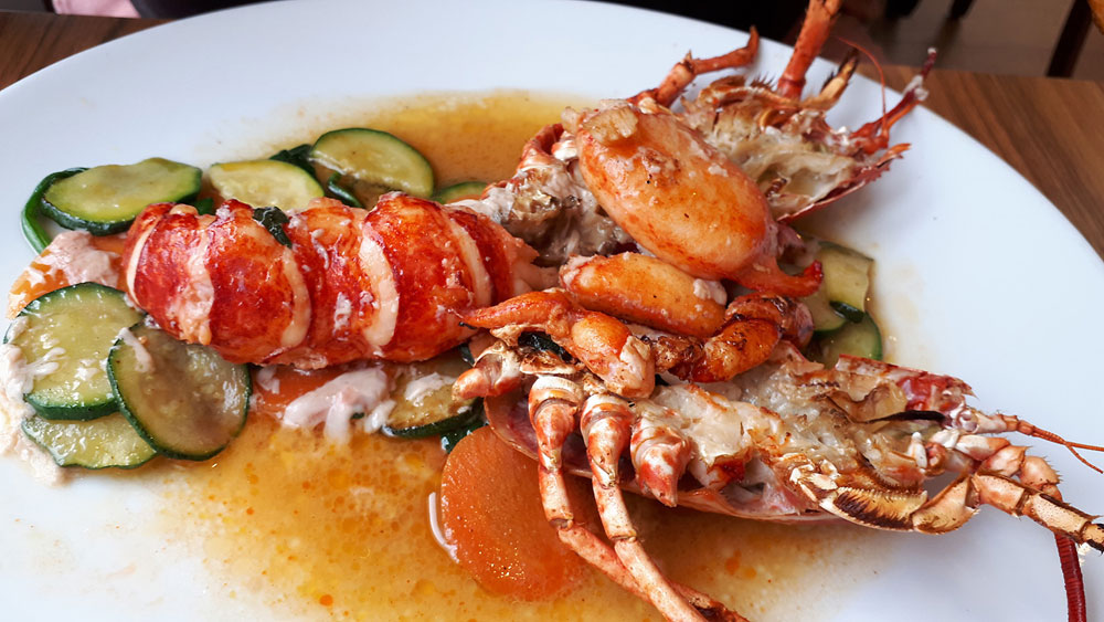 Dégustez le homard du restaurant Le Fil Rouge⎮ Le Fil Rouge Quimper